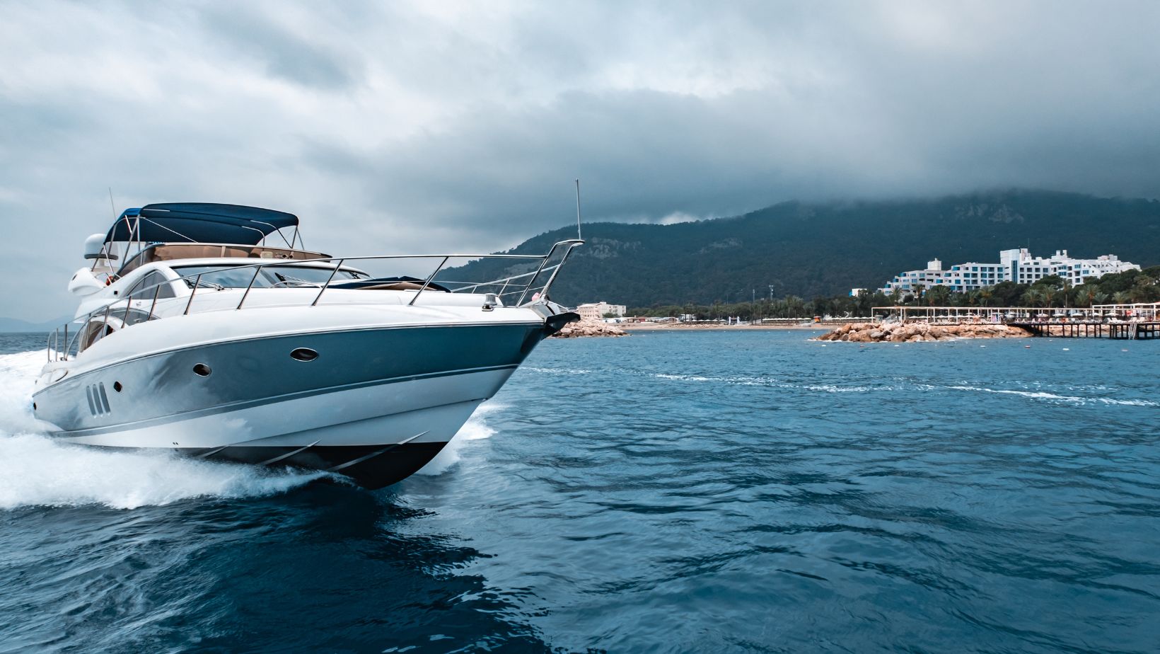 Yacht Life, Miami Style: Set Sail with Confidence on an Azimut ...